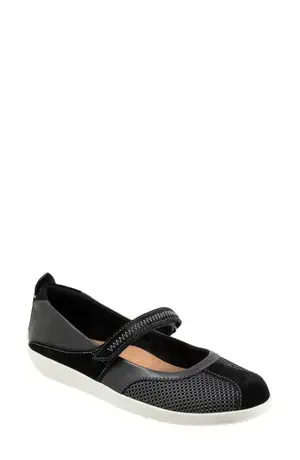 Softwalk Lace Up Flats For Women