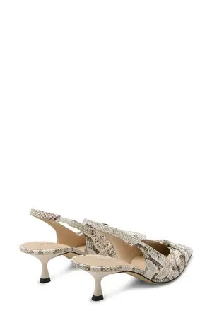 STUART WEITZMAN Georgie Kitten Heel Slingback Pump - Cream.