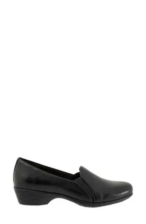 Softwalk Leather Flat With Arch Support - Black