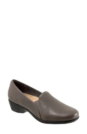 Softwalk Heeled Flats For Women
