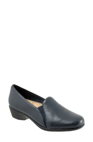 Softwalk Leather Flat With Arch Support - Navy