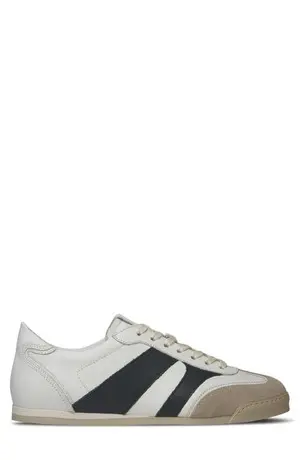 COLLEGIUM Pista Low-top Sneakers - White/black Leather