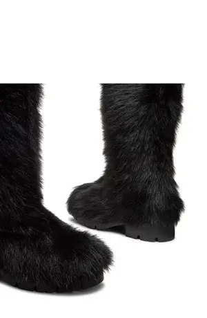 STUART WEITZMAN Hudson Genuine Shearling Boots