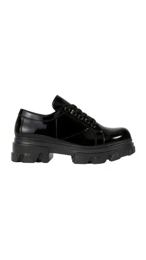 URBNKICKS Leather Sneakers