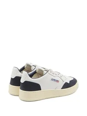 AUTRY Medalist Low Leather Sneakers - Blue