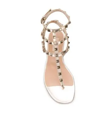 Valentino Garavani Rockstud Leather Thong Sandals - Grey