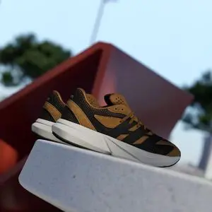 adidas Lightstrike Sneakers