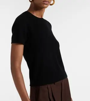 Vince Wool And Cashmere-blend Sweater - Black