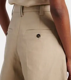 Brunello Cucinelli Cotton And Linen Shorts - Beige