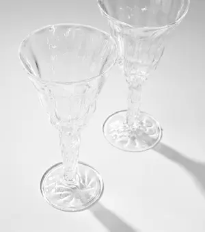 ALEXANDER KIRKEBY Crystal Wine Glass