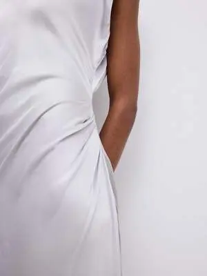 HOUSE OF DAGMAR Fluid V-neck Midi Dress