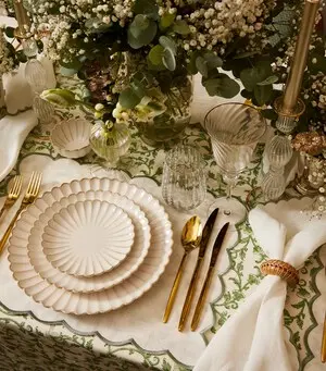 MAISON MARGAUX Set Of 4 Shell Starter Plates
