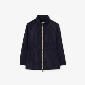 Burberry Short Blackpool Parka In Nylon - Navy