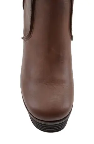 ZIGI Argelia Waterproof Platform Bootie - Brown