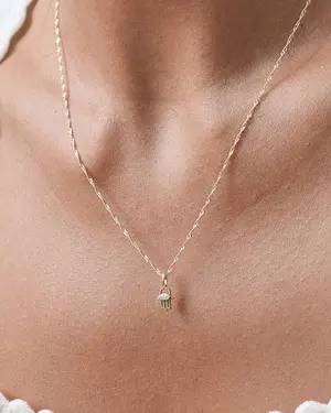 EDGE OF EMBER Diamond Necklace - Hamsa
