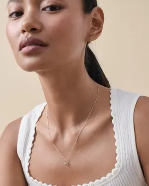 EDGE OF EMBER Diamond Necklace - Hamsa