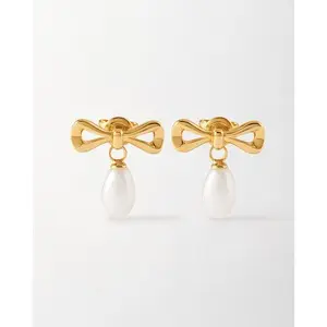 EDGE OF EMBER Bow Earrings - Pearl