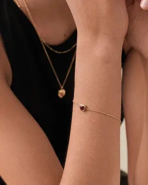 EDGE OF EMBER Heart Shape Garnet Gemstone Bracelet