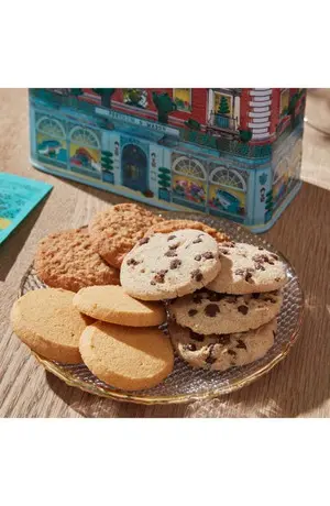 FORTNUM & MASON Piccadilly Musical Biscuit Tin