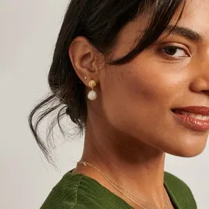 EDGE OF EMBER Freshwater Pearl Drop Earrings
