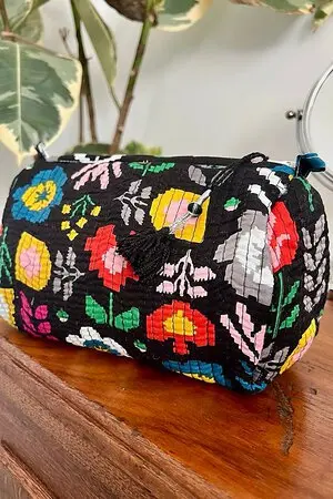 BE DEVA Tawi Cosmetic Bag - Black Daisy