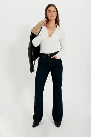 Amo Relaxed Jeans For Women