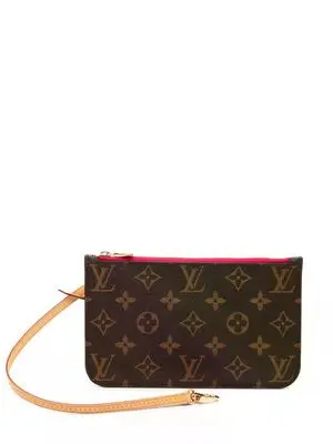 LOUIS VUITTON 2017 Monogram Neverfull Pouch
