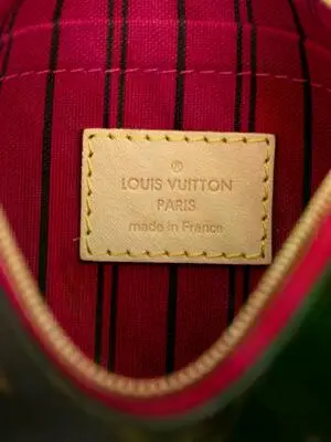 LOUIS VUITTON 2017 Monogram Neverfull Pouch