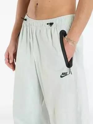 Nike Logo Elasticated-waistband Track Pants