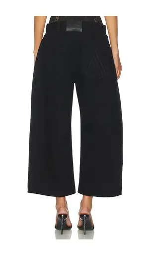 Attico Curved Short Leg Denim - Black