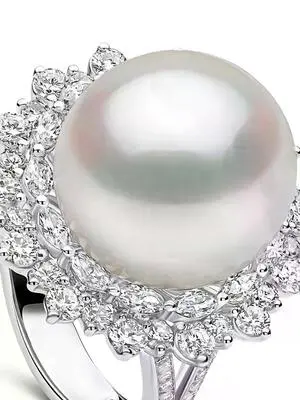 Yoko London Duchess Diamond And Pearl Ring