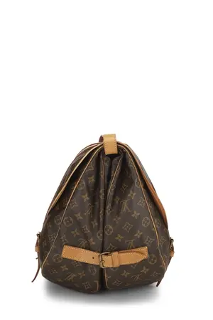 LOUIS VUITTON Monogram Saumur 43