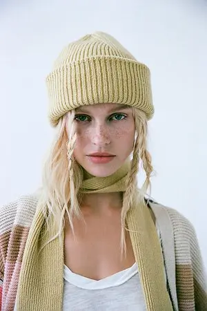 CLOIMH Chunky Wool Beanie Hat - Soft Yellow