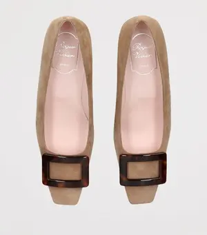 ROGER VIVIER Belle Vivier Suede Pumps - Beige
