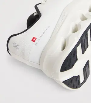 On Cloudtilt Sneakers - White