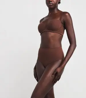 SKIMS Fits Everybody High-rise Thong - Brown