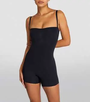SKIMS Seamless Sculpt Strapless Shorts Bodysuit - Black