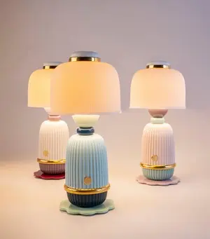 LLADRO Porcelain Kokeshi Lamp