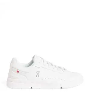 On The Roger Advantage Sneakers - White
