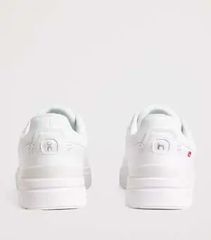On The Roger Advantage Sneakers - White