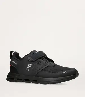 On Cloud Play Sneakers