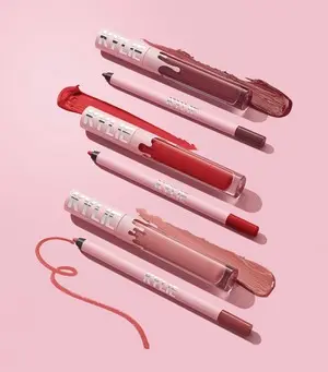 KYLIE COSMETICS Matte Lip Kit - Red