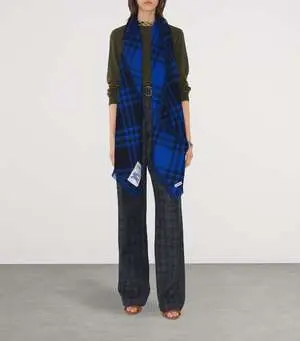 Burberry Wool-silk Wide Check Scarf - Blue