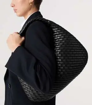 Bottega Veneta Intrecciato Leather Veneta Shoulder Bag - Black
