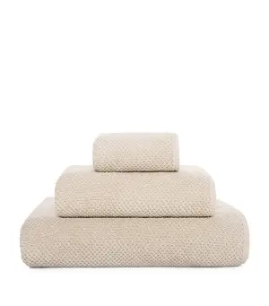 GRACCIOZA Bee Waffle Bath Towel - Grey