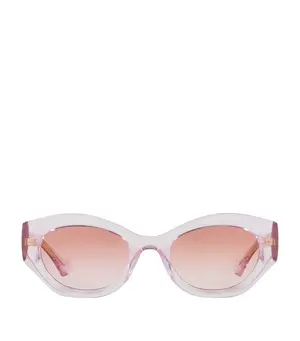 Gucci Injected Oval Frame Sunglasses - Pink