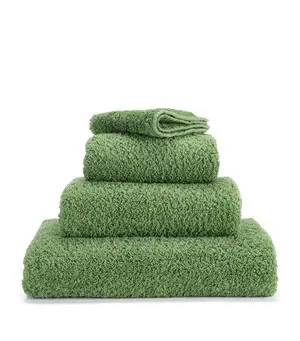 ABYSS & HABIDECOR Super Pile Bath Sheet - Green