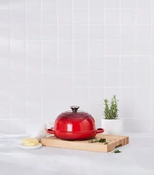 LE CREUSET Cast Iron Bread Oven