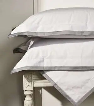 CELSO DE LEMOS Hella Super King Duvet Cover