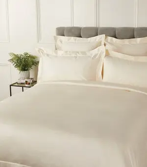 CELSO DE LEMOS Capela Duvet Cover - Ivory